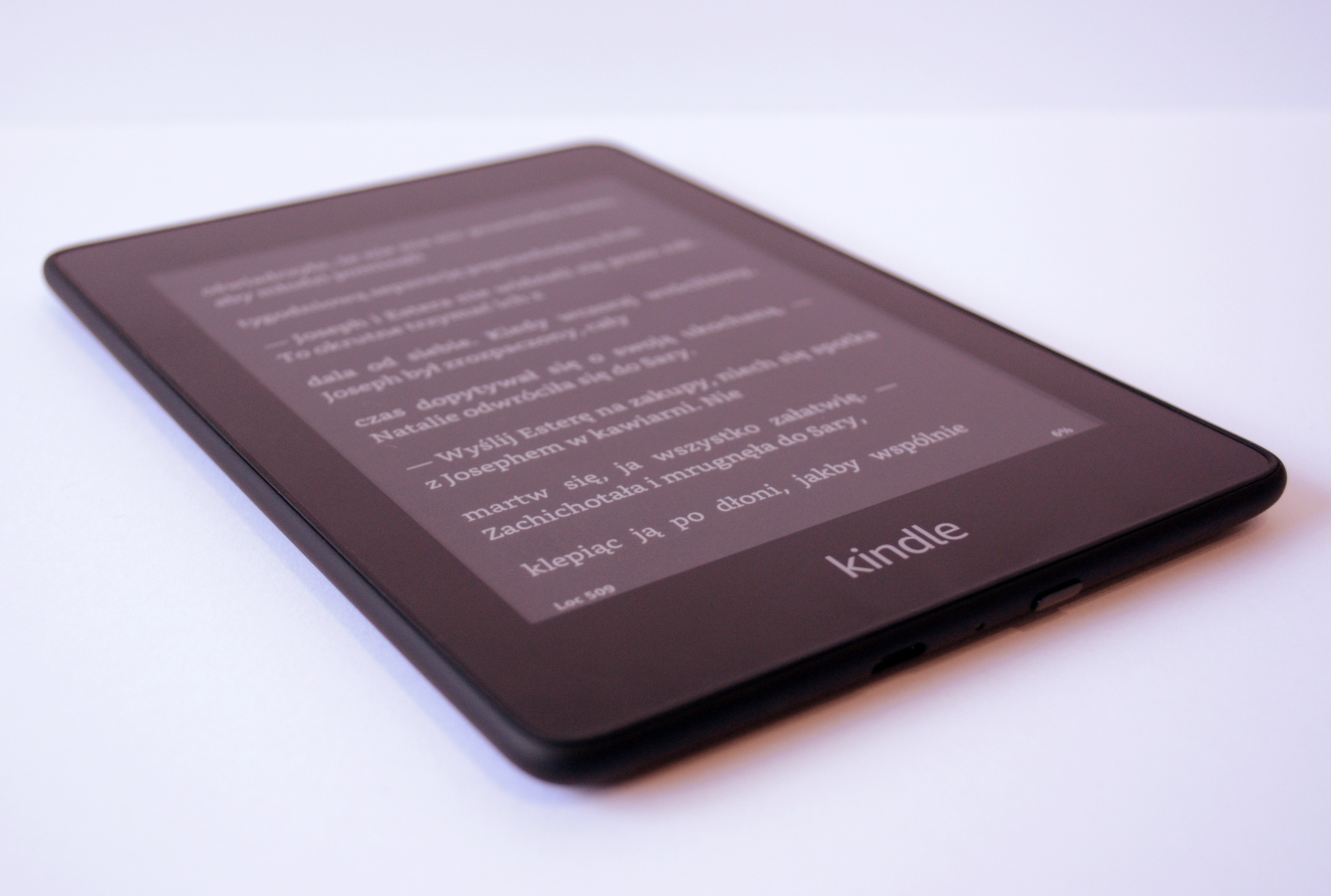 Kindle Paperwhite 4 vs kolorowy PocketBook Color - NaCzytniku.pl Kindle Paperwhite 4 vs kolorowy PocketBook Color - NaCzytniku.pl